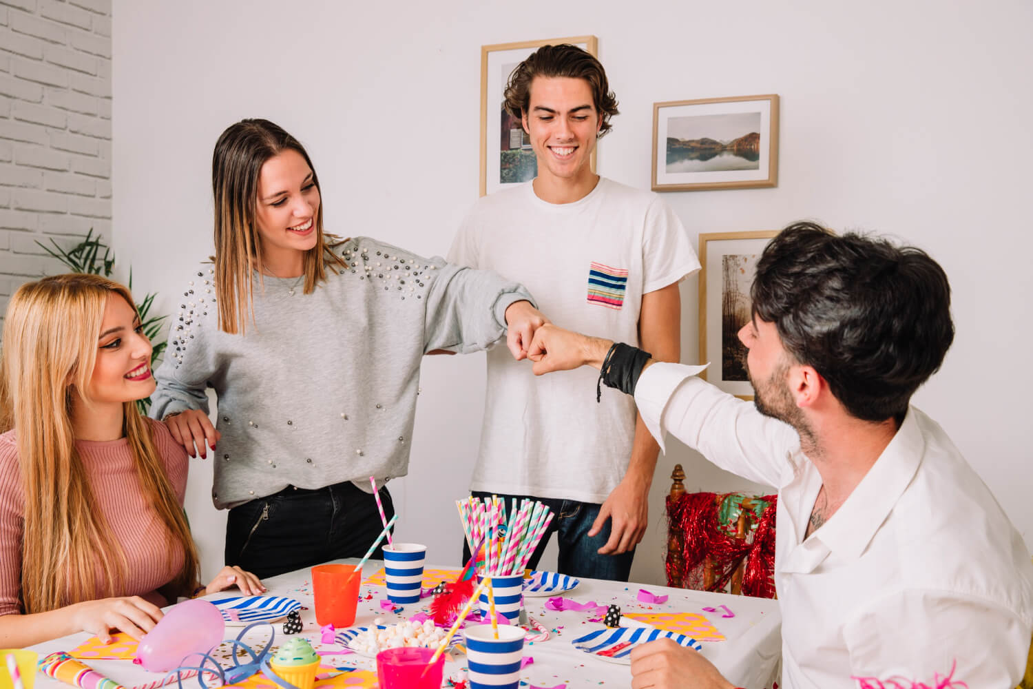 The Ultimate Guide to Hosting a Charades Night: Tips and Tricks